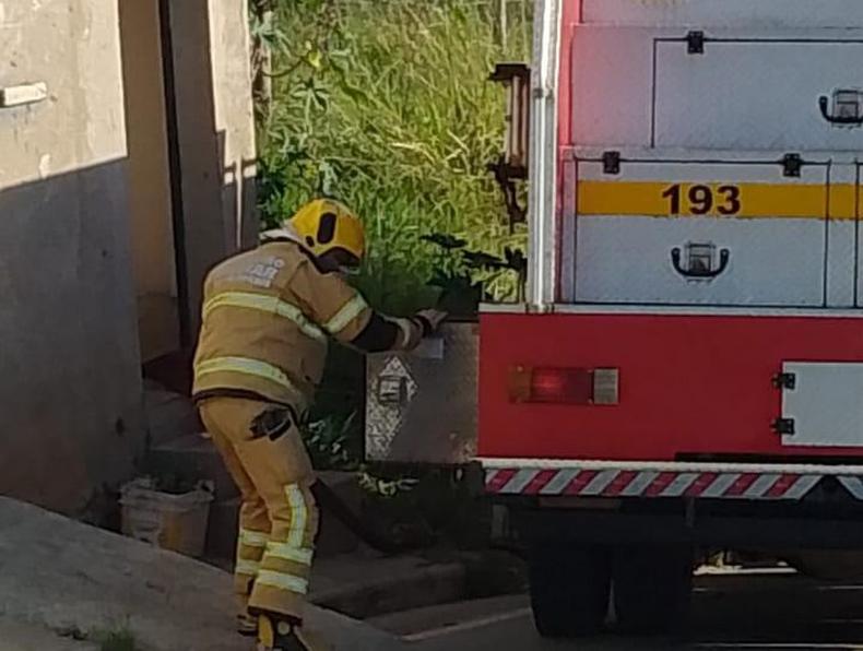 Homem é preso após invadir casa da ex e atear fogo em quarto no Sul de MG Gerais Estado de Minas