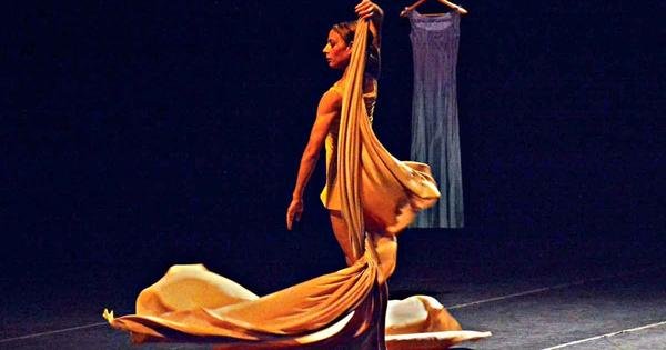 Bailarina Maria Caruso traz 'Metamorphosis' a BH neste sábado (29/1 ...