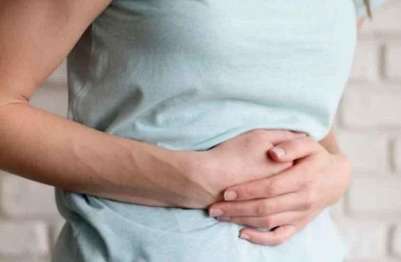 Remédio feito com bactérias de fezes humanas pode tratar infecção ...