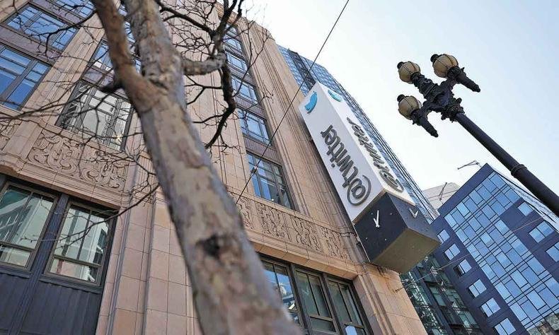 Em reviravolta, Musk adquire o Twitter por US$ 44 bilhões ...