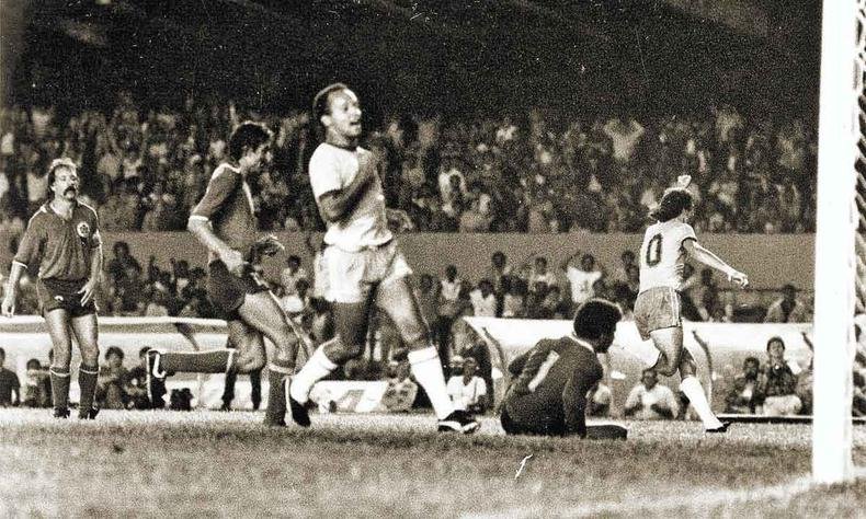 Quem fica com a taça? - Esportes - Estado de Minas