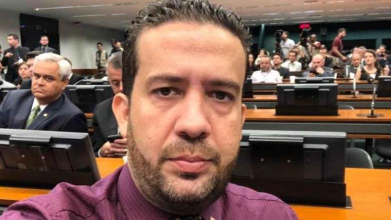 Janones contrata marqueteiro de Boric para tocar campanha presidencial ... Janones contrata marqueteiro de Boric para tocar campanha presidencial ...