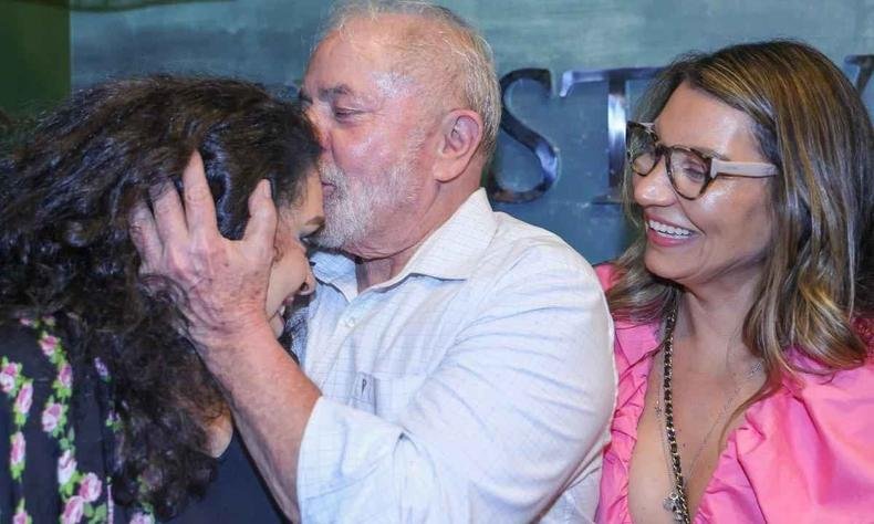 Janja comparece em velório de Gal Costa - Cultura - Estado de Minas