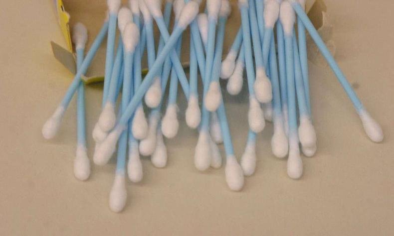 Fumar cotonete não dá barato e é prejudicial à saúde - Saúde - Estado ...