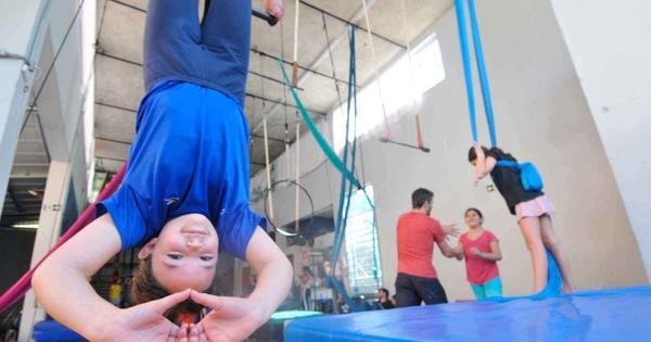 Ginástica no circo: veja como a atividade reúne esporte e lazer - Saúde ...