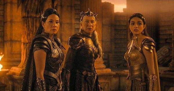 Nem atriz consegue explicar a trama do filme 'Shazam! Fúria dos deuses ...